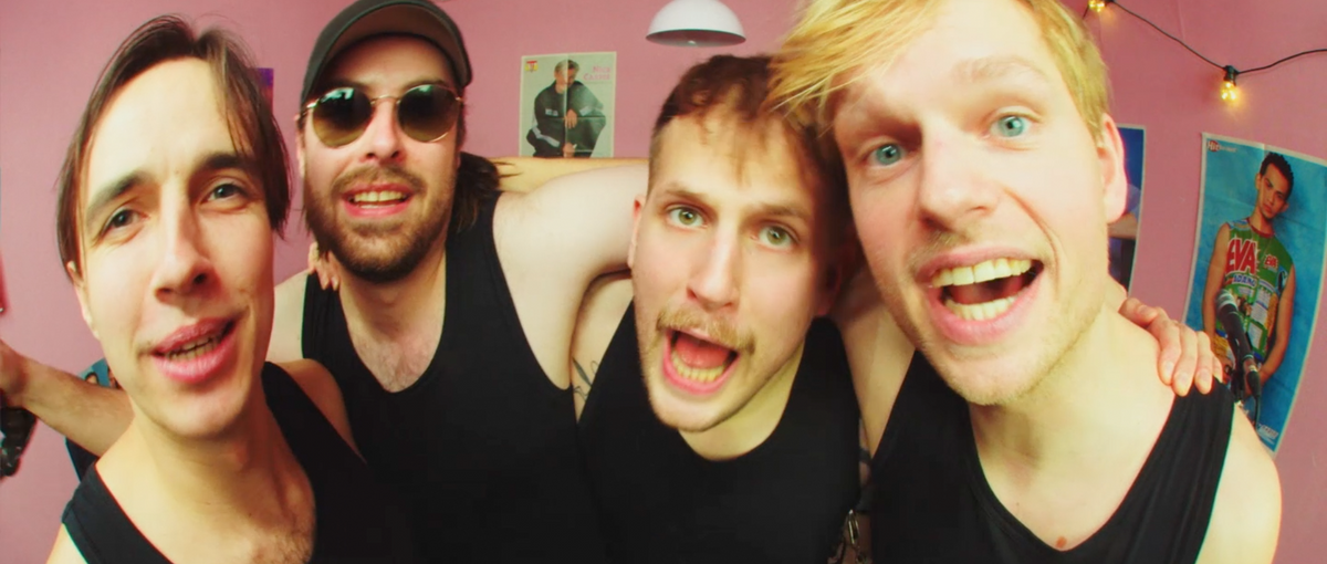 BONY MACARONI Announce Their Debut Album 'The Big Bucks' – Redfield Records